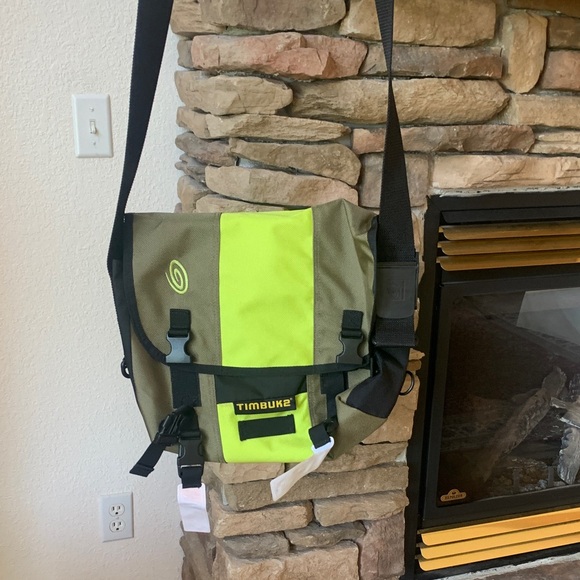 Timbuk2 | Bags | Timbuk2 Lime And Dark Green Messenger Bag | Poshmark